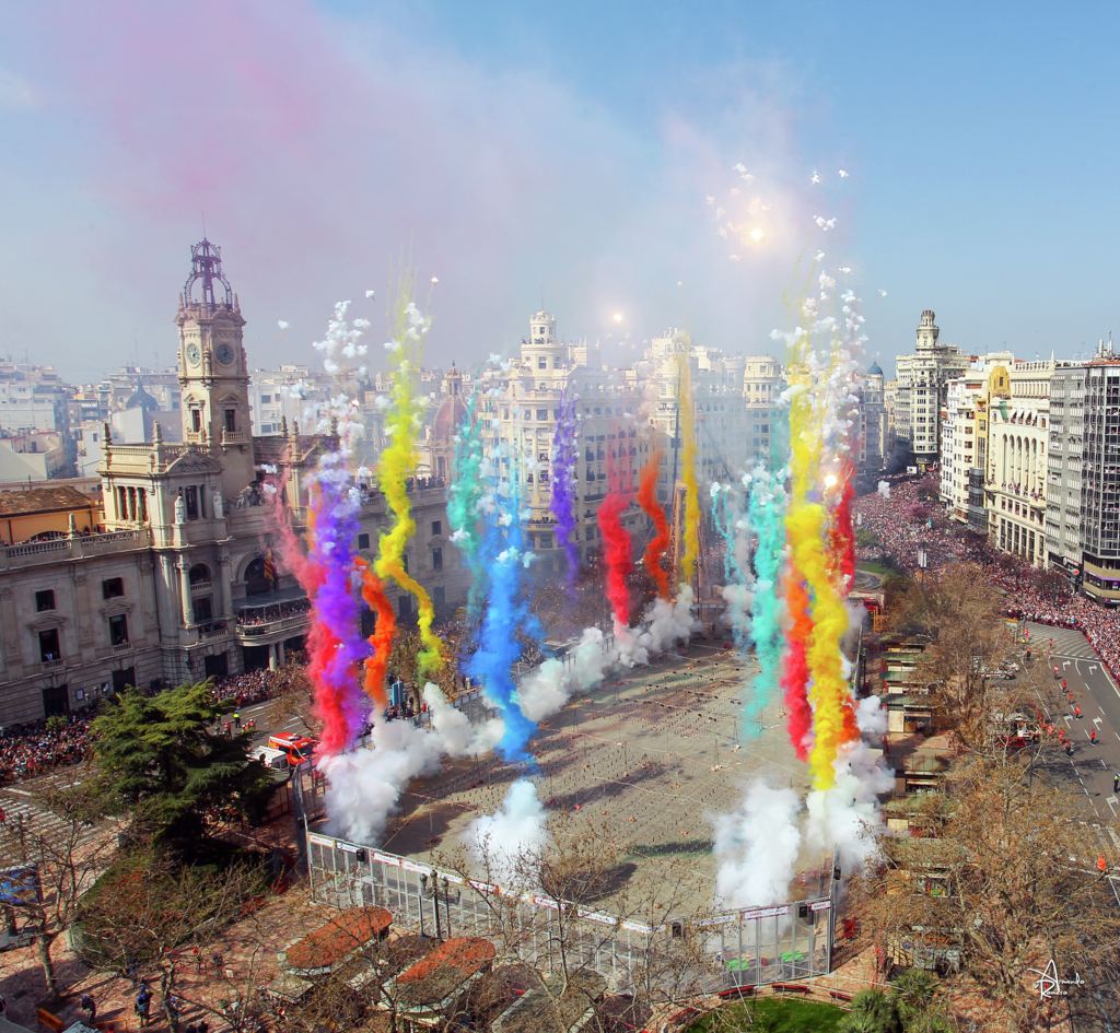 Los diez elementos esenciales de las Fallas de Valencia.